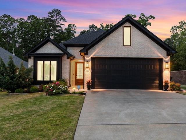 100 Willow Point Dr, Little Rock, AR 72223