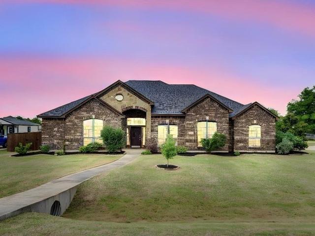 100 Windsor Cir, Waxahachie, TX 75165