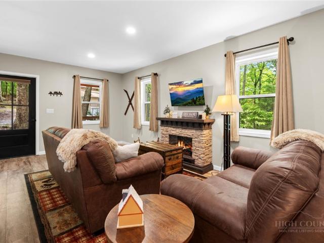 100 Teaberry Trail