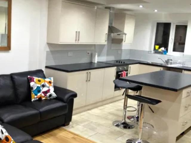 100 Teignmouth Road, Stirchley, B29 7AY, United Kingdom | 7 bed townhouse for rent #73676578 | Rentberry