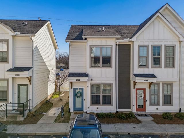 100 Thompson Ln # 6