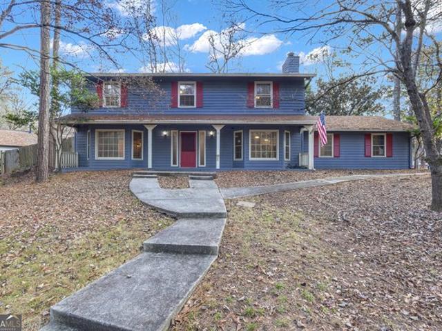 100 Tuliptree Ter, Peachtree City, GA 30269