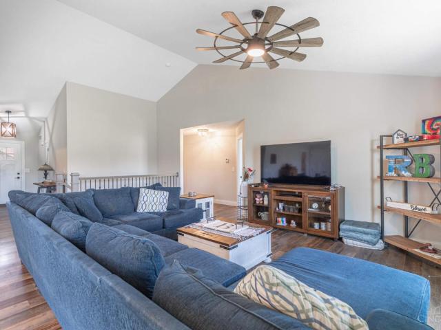 100 Union Crossing Drive