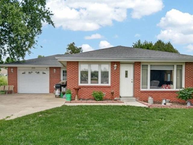 100 Vermeer Rd, Pella, IA 50219