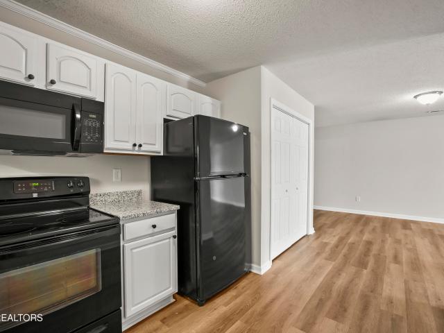 100 Village Way D
