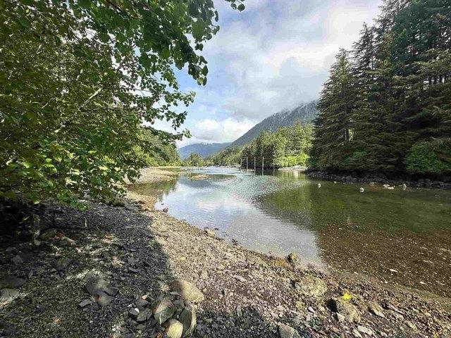 100 Yakobi Way, Sitka, AK 99835
