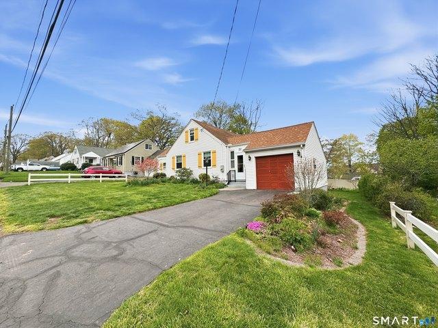 100 Yale Acres Rd, Meriden, CT 06450