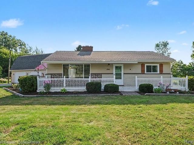 10143 N Bray Rd, Thetford Township, MI 48420