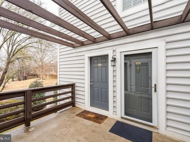 10147 Oakton Terrace Rd, Oakton, VA 22124