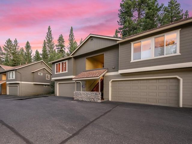 10147 Pine Cone Rd, Truckee, CA 96161
