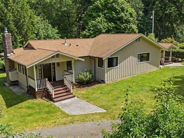 10146 Banner Rd SE, Olalla, WA 98359