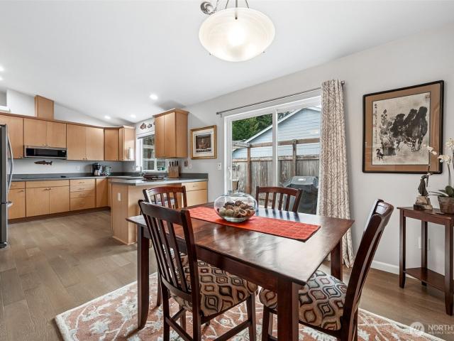 10149 Albany Park Lane SW