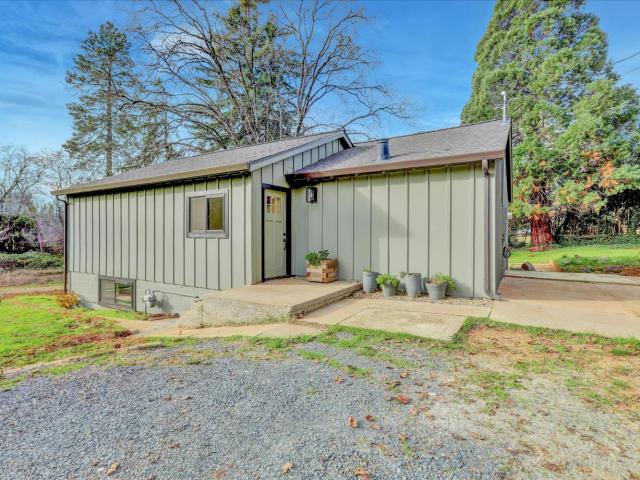 10149 East Dr, Grass Valley, CA 95945 | MLS #226009 | Compass