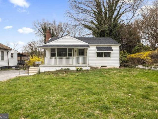 1014 Mulberry St, Brookhaven, PA 19015