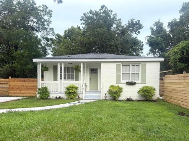 1014 Mamie St, Charleston, SC 29407