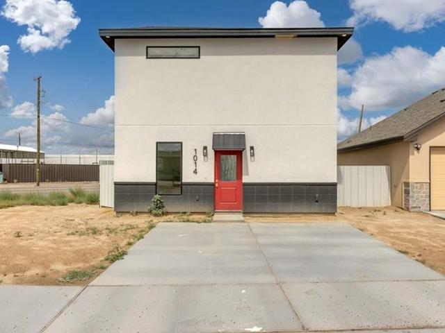 1014 N Carol Ave, Monahans, TX 79756