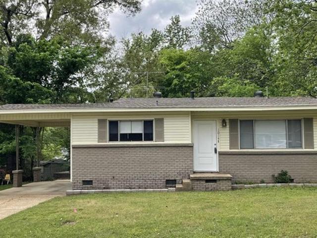1014 Oakwood Dr, Benton, AR 72015