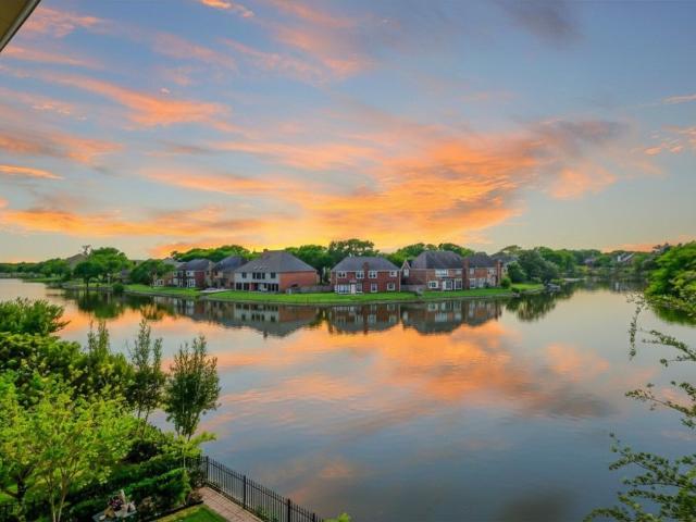 1014 Old Oyster Trail