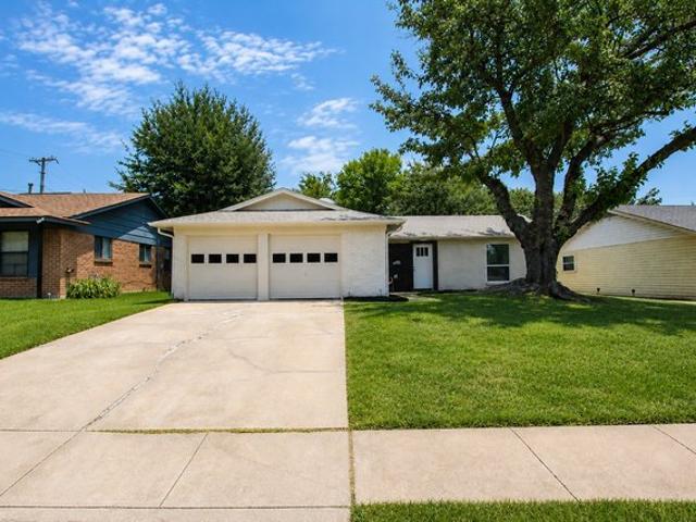 1014 Bunn Dr, Irving, TX 75061