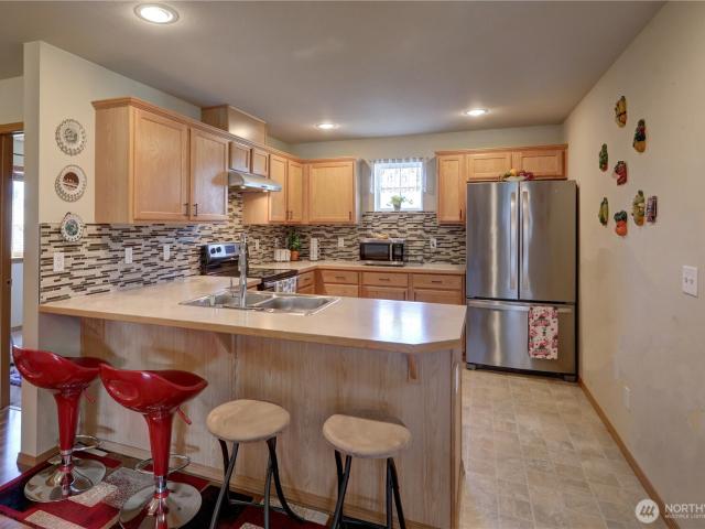1014 E. 71st Street CT
