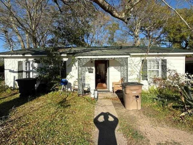 1014 Barbara Dr E, Mobile, AL 36617
