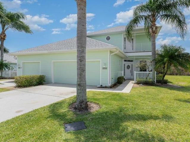 1014 Eleuthera Dr NE, Palm Bay, FL 32905