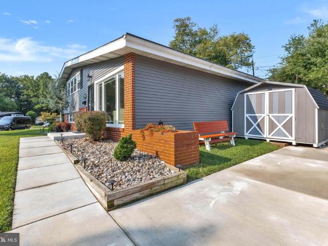 1014 Flagtree Lane