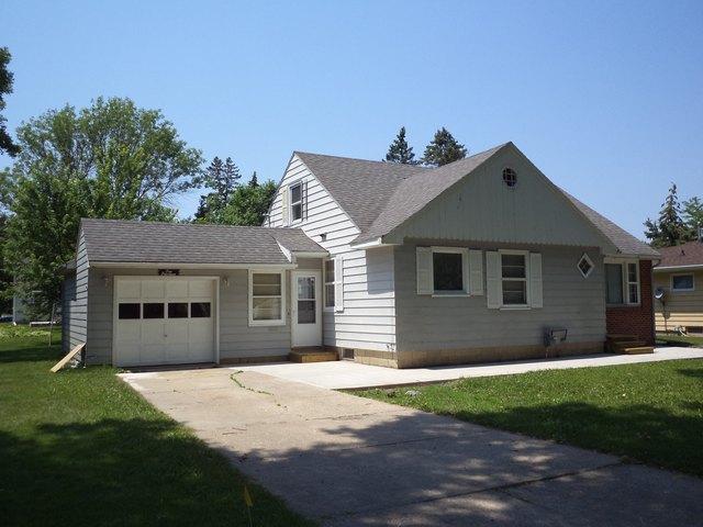 1014 Grandview Ave, Owatonna, MN 55060