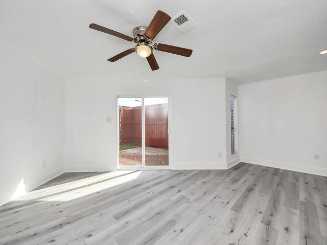 1014 Graham Dr, Unit B4, Tomball, TX 77375 | MLS #77996 | Compass