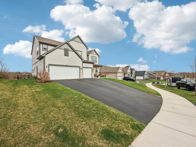 1014 Persimmon Ct, Crystal Lake, IL 60012 | Compass