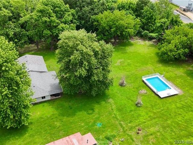 1014 Railroad Pond Rd, Eldon, MO 65026