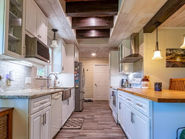 1014 River Road