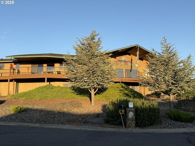 1014 Roe Dr, Goldendale, WA 98620
