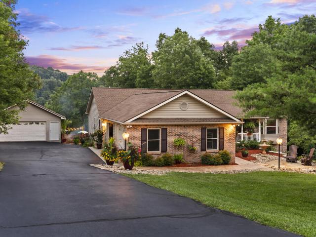 1014 Sunset Ridge Dr