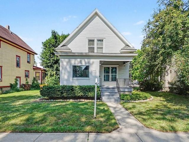 1014 S University Ave, Mount Pleasant, MI 48858