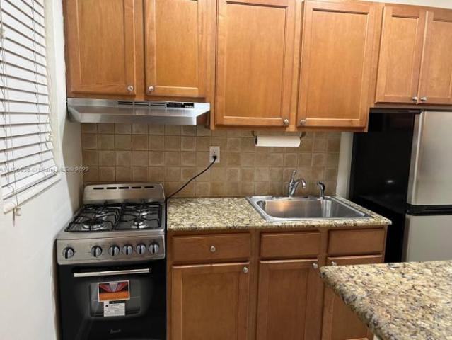 1014 Salzedo St #309 Coral Gables, FL 33134