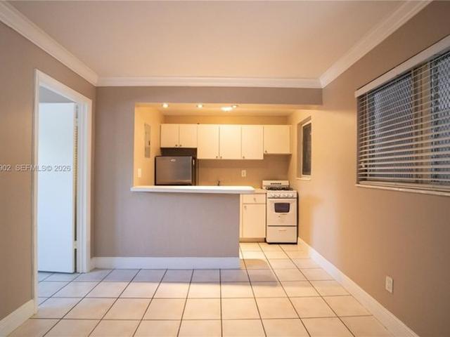 1014 Salzedo St Apt 101, Coral Gables, FL 33134