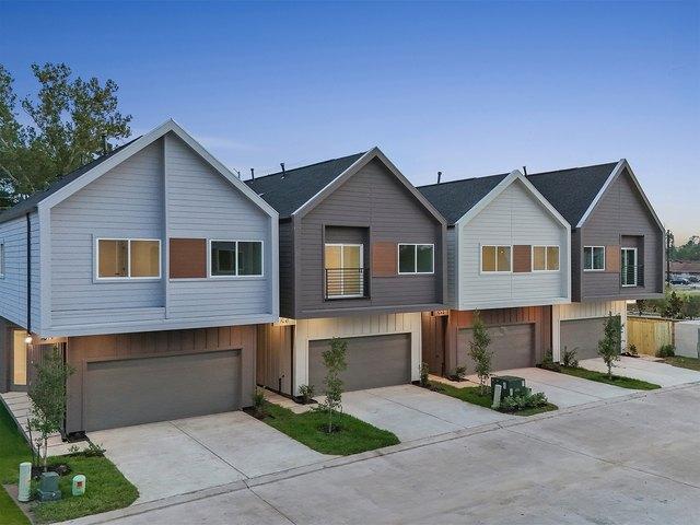 1014 Upside Wheatley Ln, Houston, TX 77091