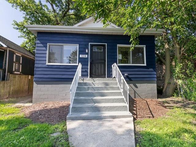 1014 W 19th Ave, Gary, IN 46407