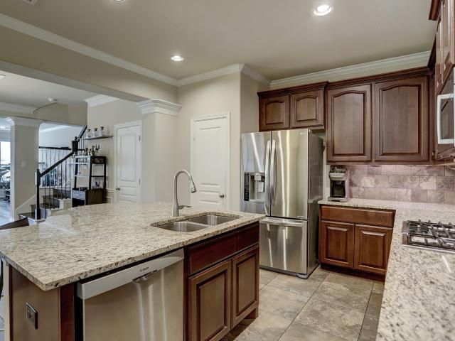 1014 W 22nd Street