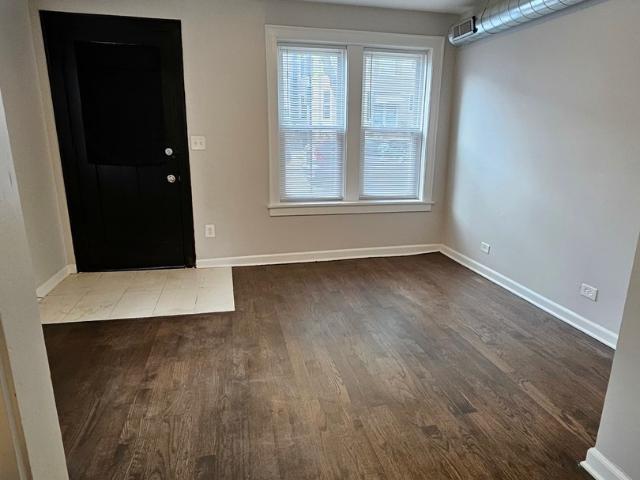 1014 W Wellington Avenue # 1