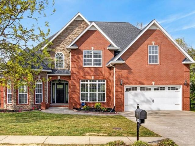 1014 Willow Cir, Clarksville, TN 37043