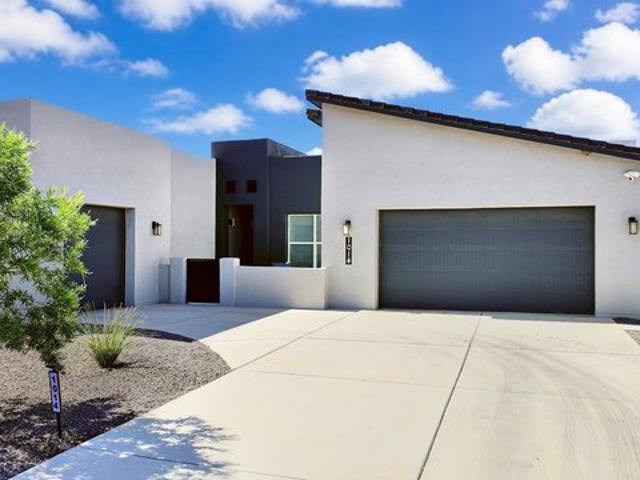 1014 21st Ave SE, Rio Rancho, NM 87124