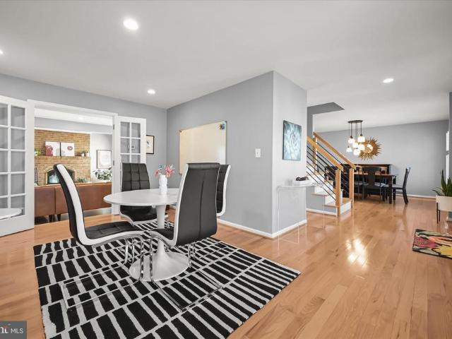 10153 Tanfield Court