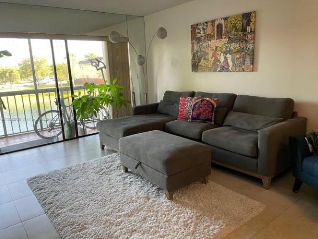 10155 9th St Cir NW #4 201, Miami, FL 33172
