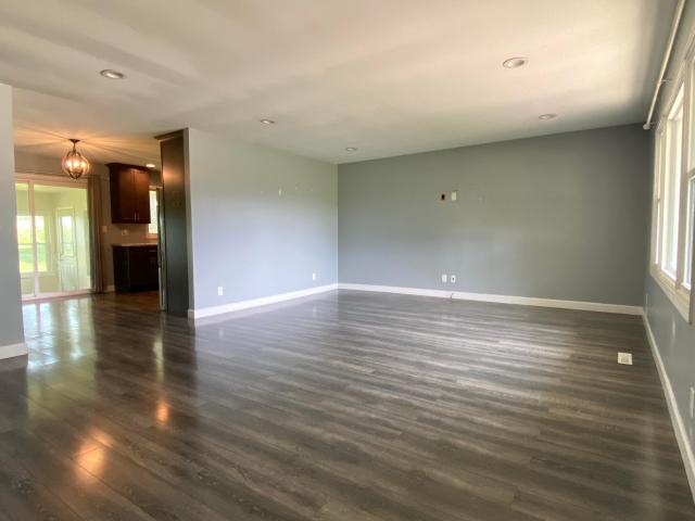 10155 W 100 N