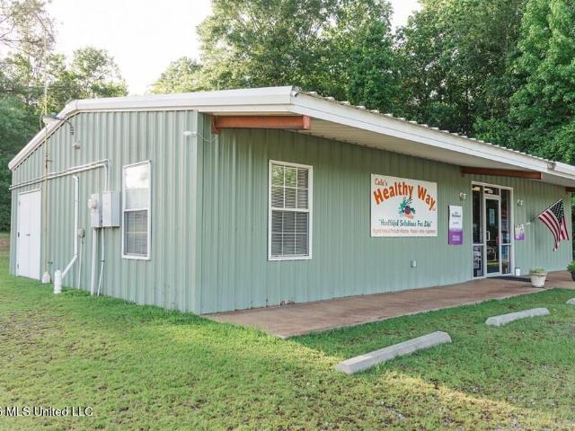 10155 Highway 11