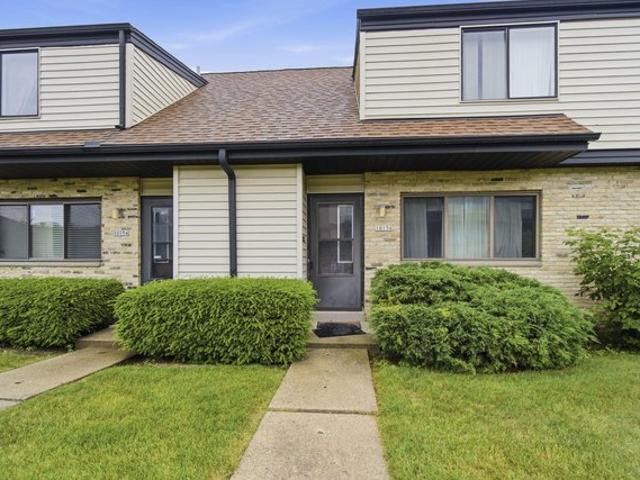 10156 W Kiehnau Ave, Milwaukee, WI 53224
