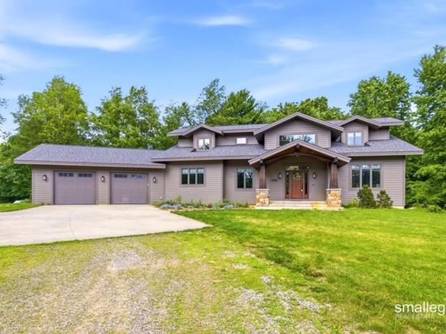 10156 Love Rd, Bellevue, MI 49021