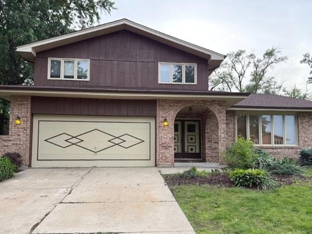 10158 S 87th Ct, Palos Hills, IL 60465